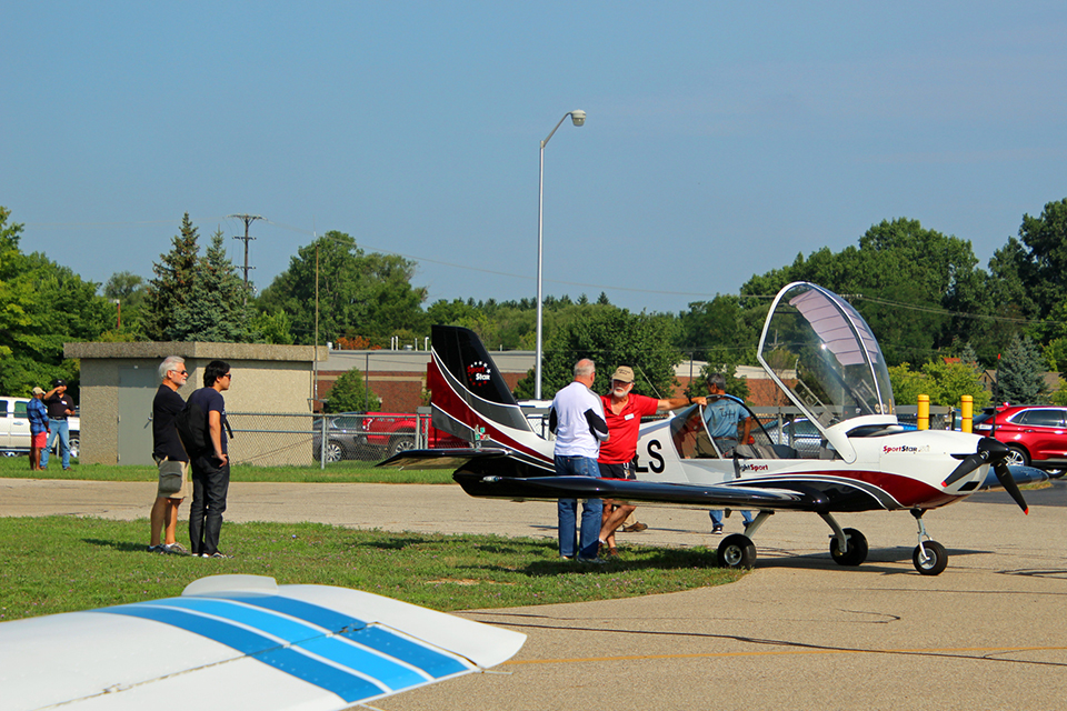 Flying Start Program and EAA Learn to Fly Day | EAA